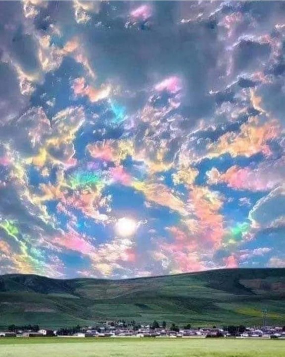 Ice Cloud Rainbows - Mental Bomb Ice Cloud Rainbows - Mental Bomb
